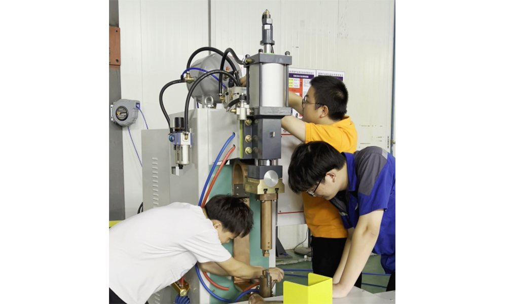 News - Points of maintenance and inspection of spot welder?